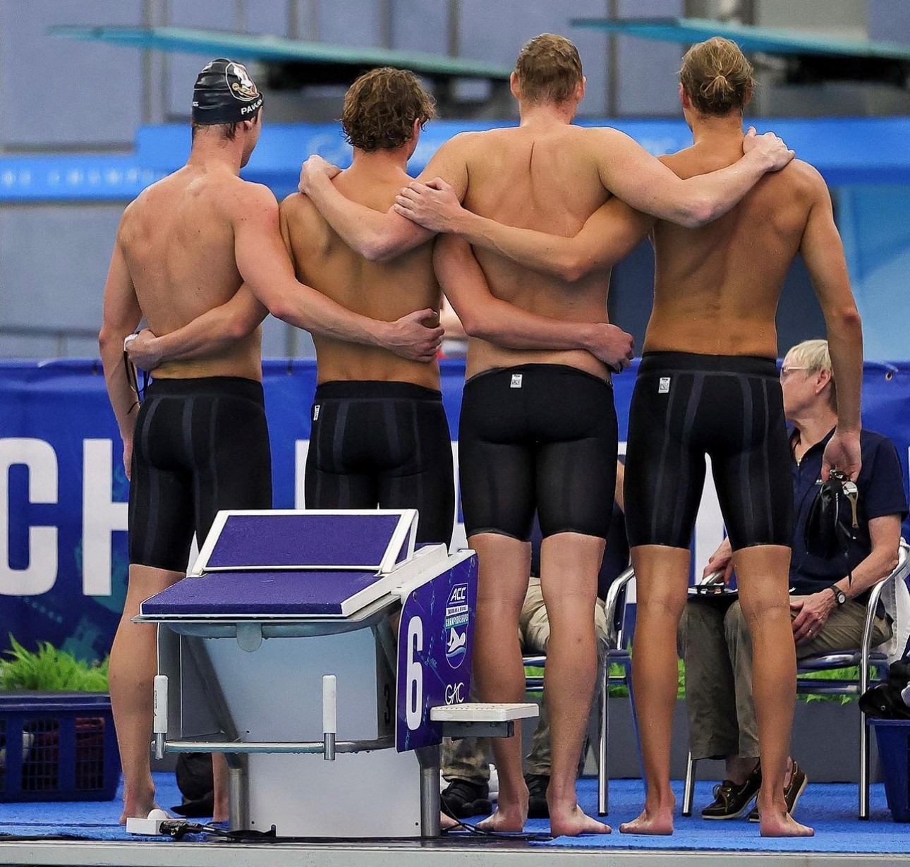 Why Should Swimmers Prioritize Going To College? | College Scholarships USA